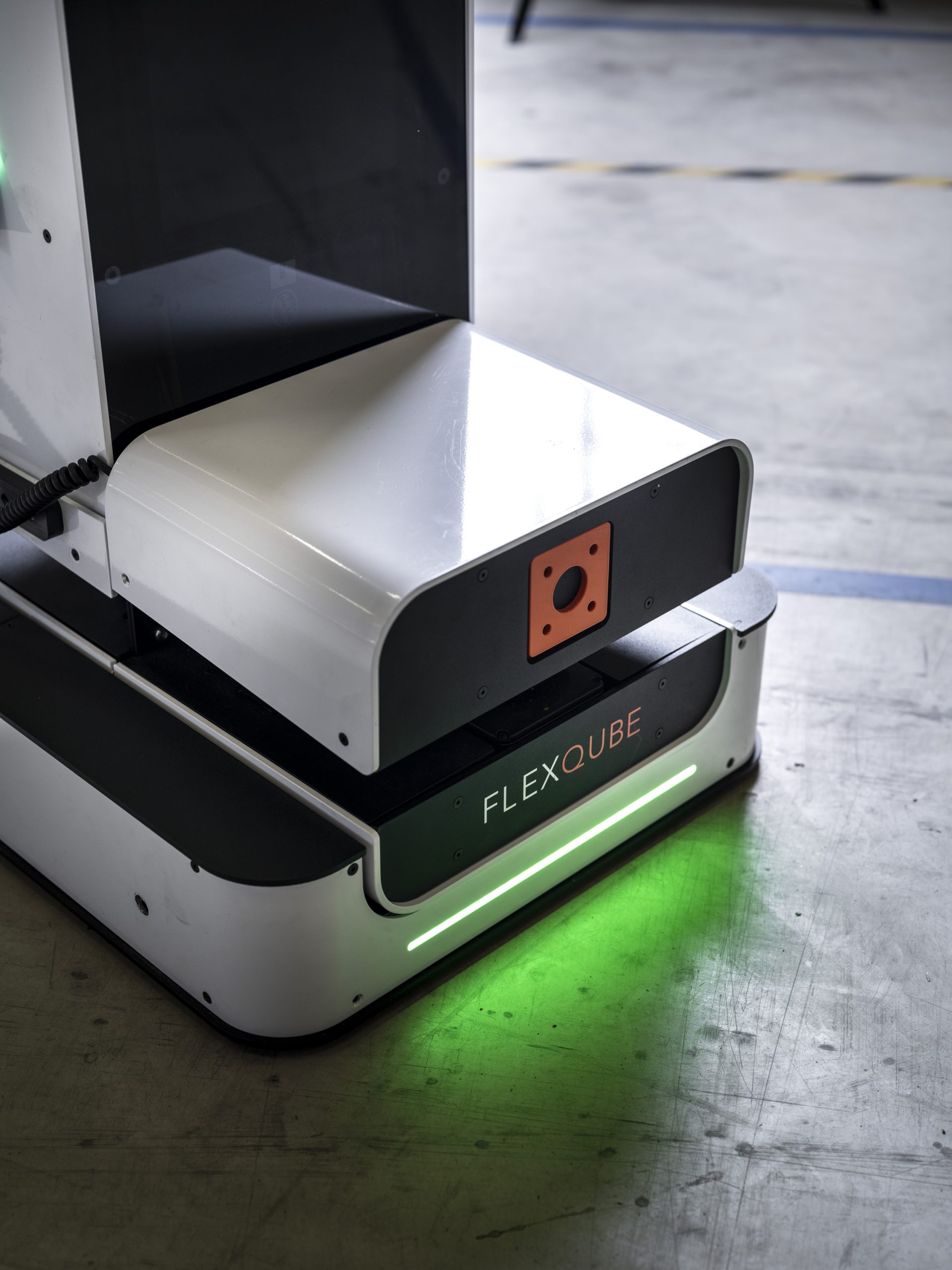 The Basics of AMR Robots | FlexQube