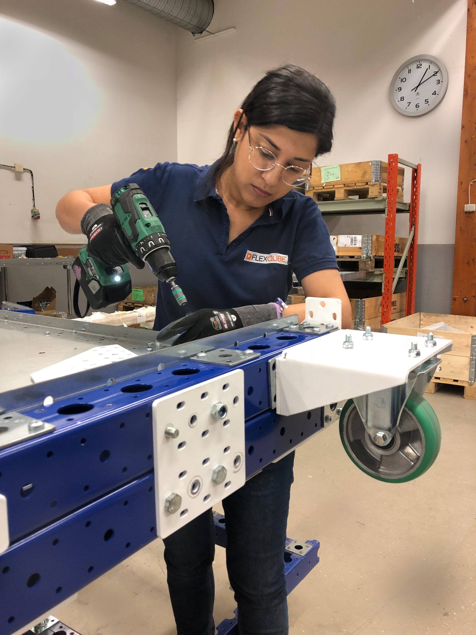 Manual Material Handling Tips for a More Ergonomic Work Environment ...