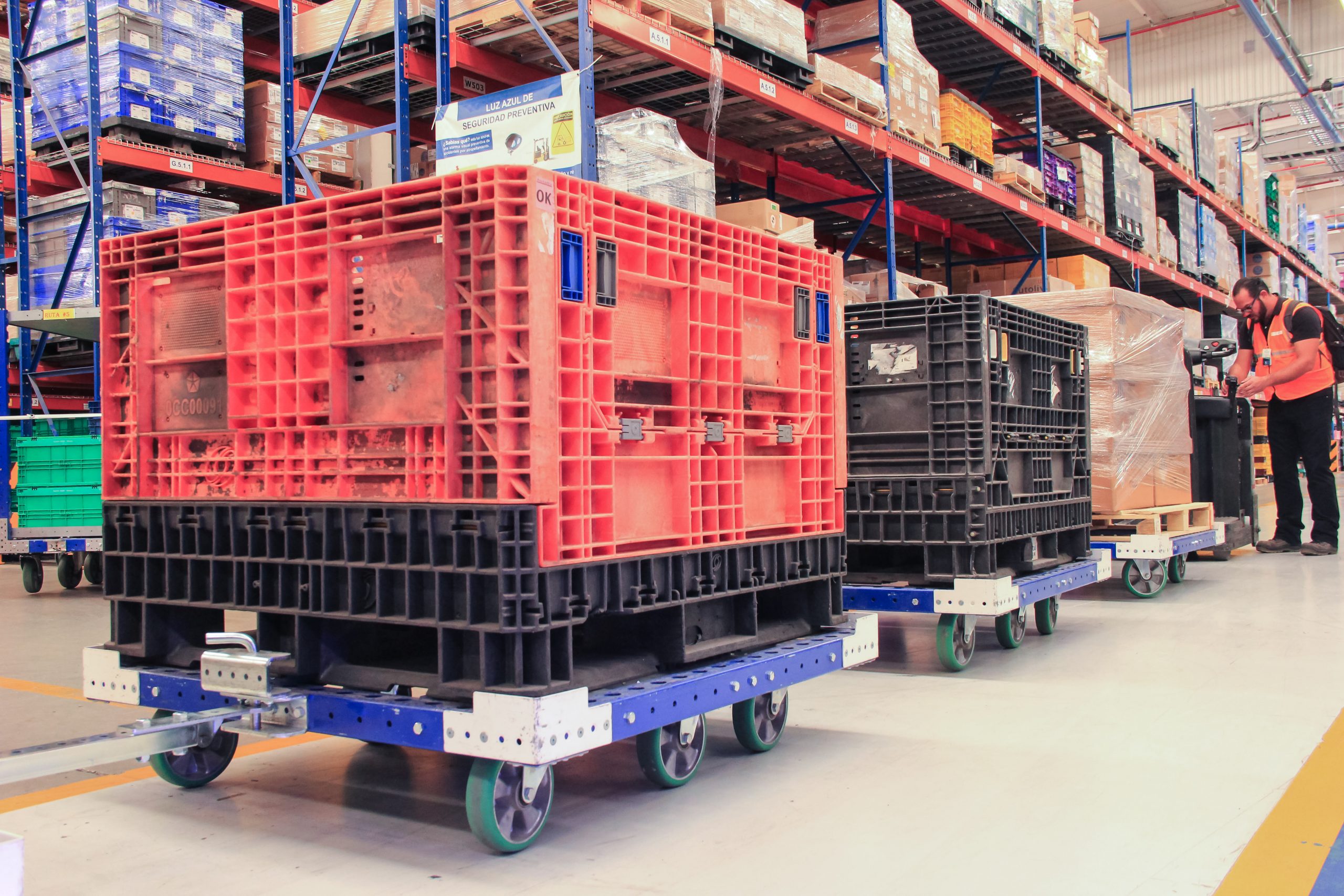 Modular Material Handling Carts | FlexQube