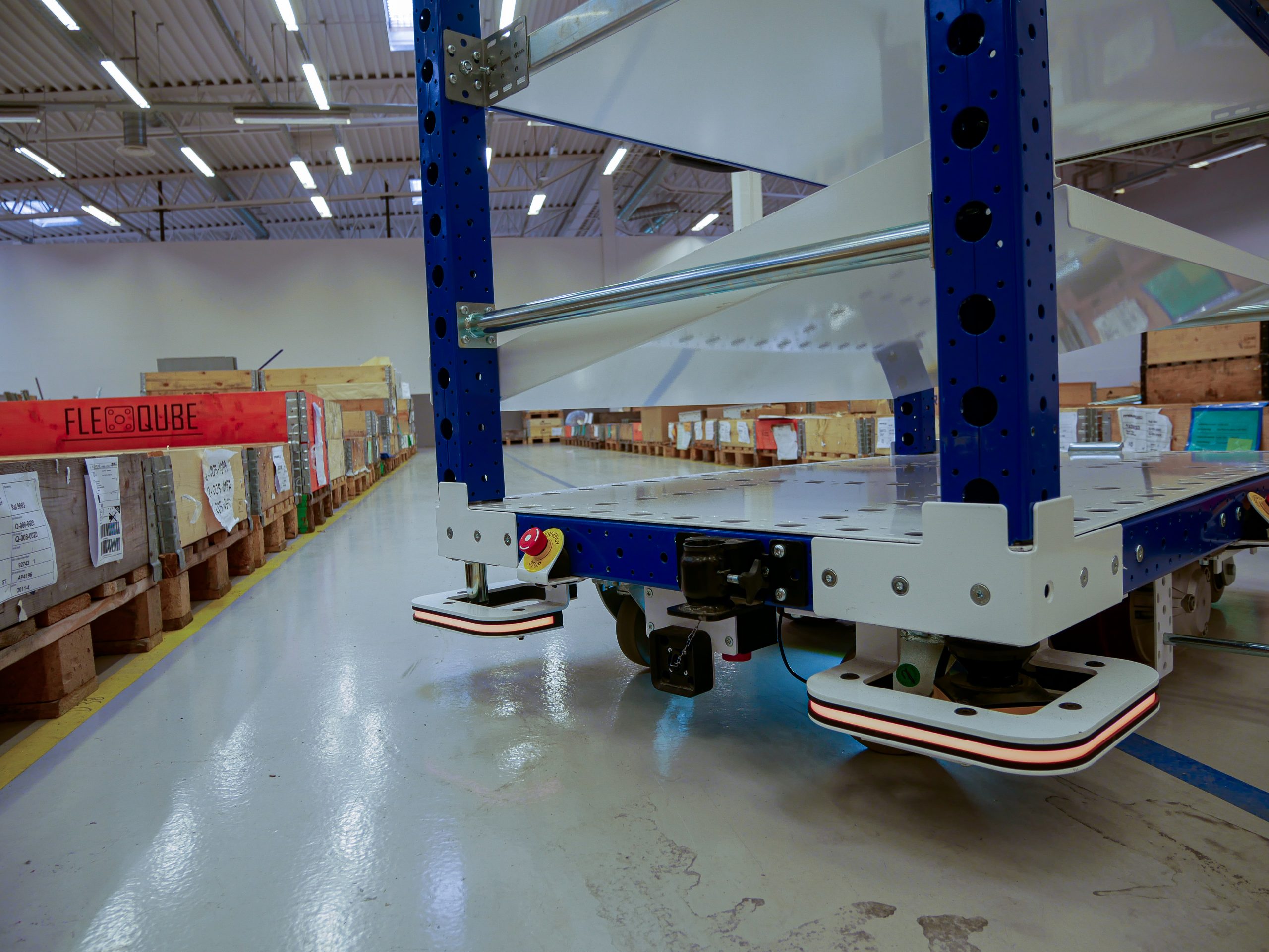 A Short Overview of Industrial Robots | FlexQube